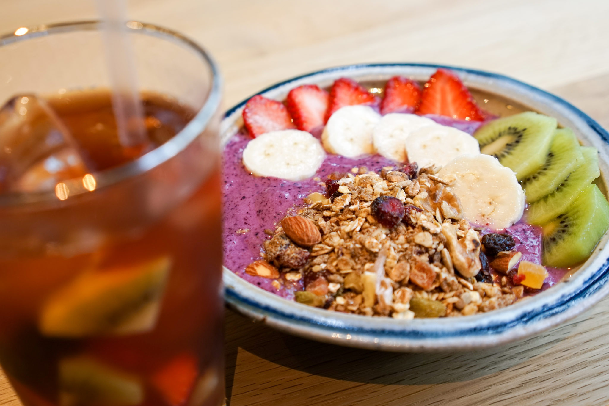 Blueberry Bowl with Homemade Granola | JJ Kitchen in Tokyo
